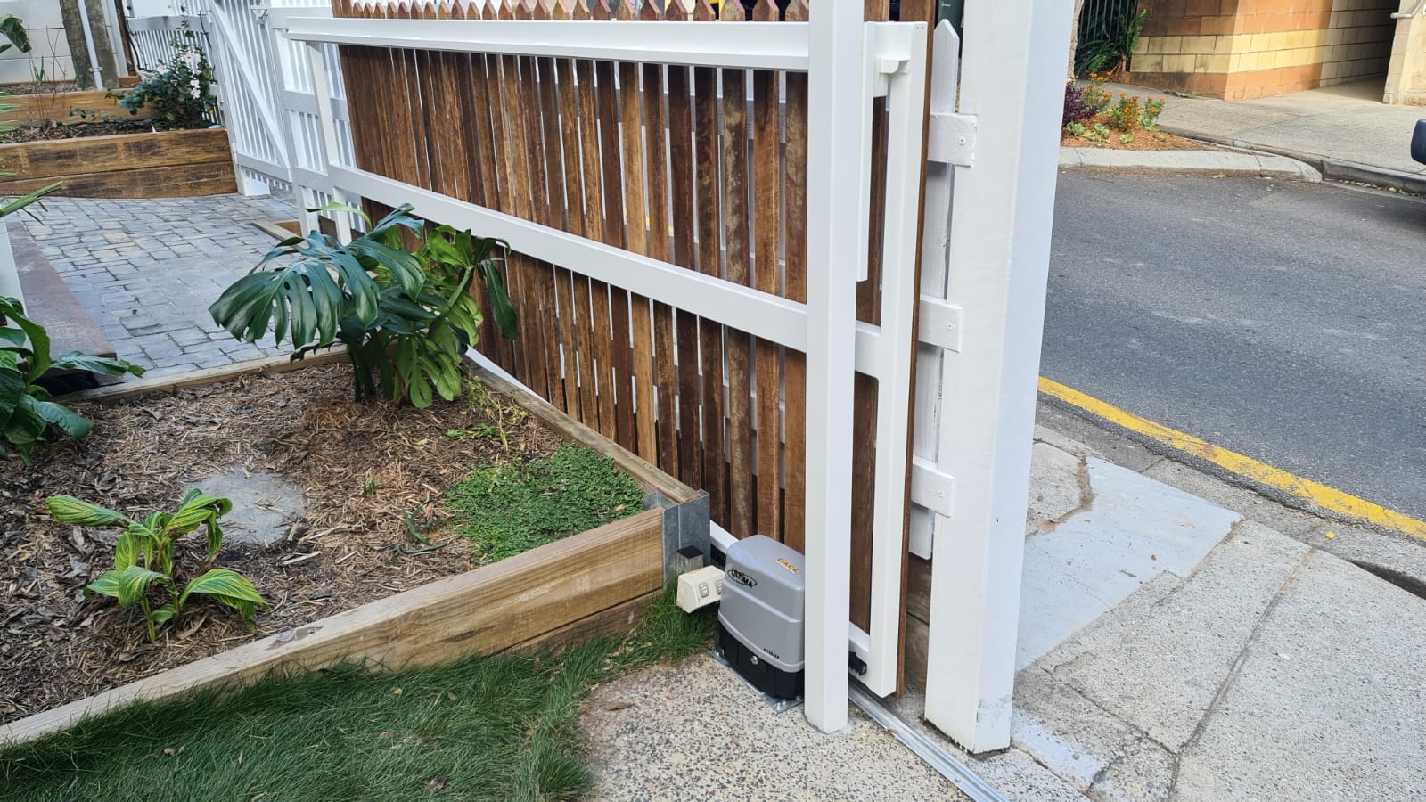 Sliding Gate Motor and Gate Opener | BMGi Sliding Gates